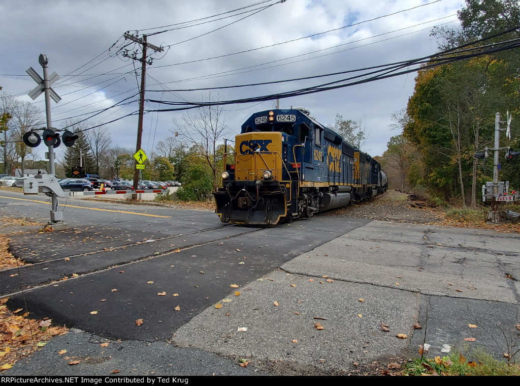 CSX 6245 & 6230